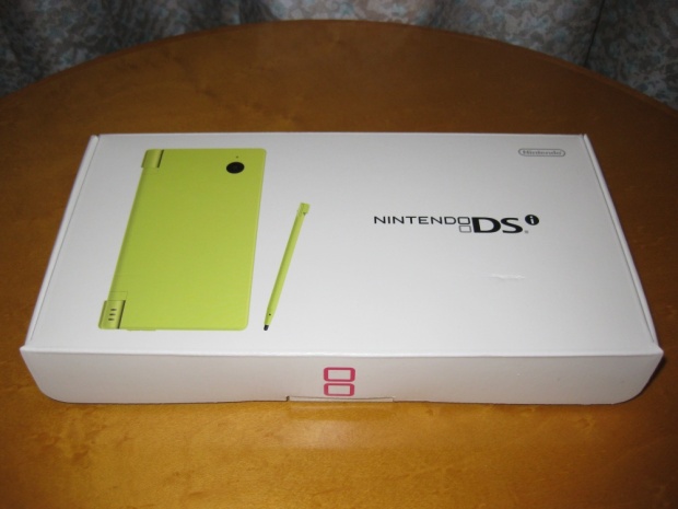 New Lime Green DSi unboxing video, demonstration, pictures – Destructoid