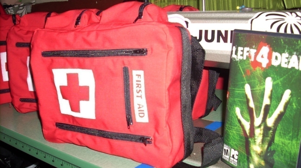 Contest: Win a custom Left 4 Dead health pack! – Destructoid