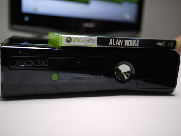 E3 10: Unboxing the redesigned Xbox 360 – Destructoid