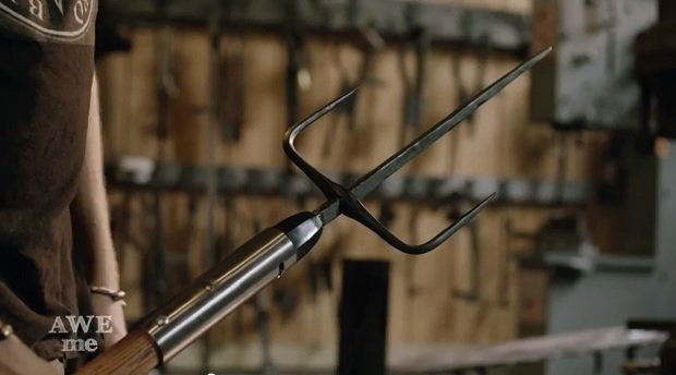 All four TMNT weapons combined into one is so badass – Destructoid