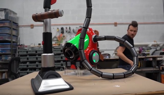 Check out this real life Poltergust G-00 prop from Luigi's Mansion 3 ...