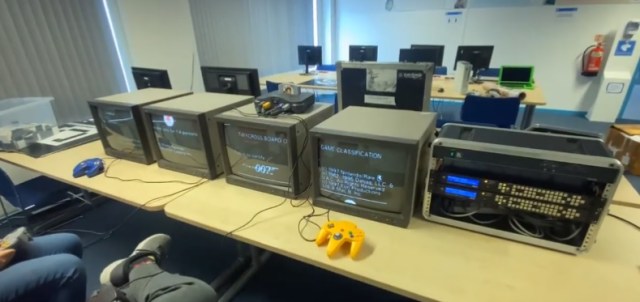 This GoldenEye 64 setup is anti-screen-cheating by splitting four screens