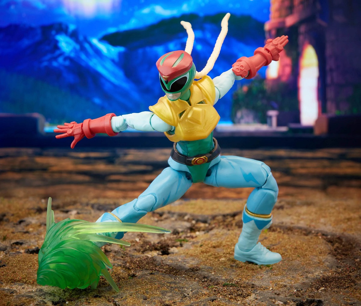 Ken and Cammy join the Street Fighter x Power Rangers figure range ...