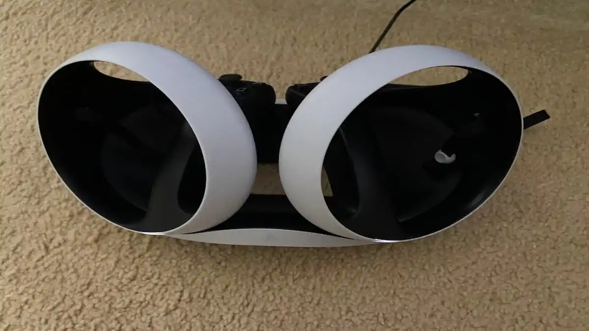 How to use the PlayStation VR2 Sense Controller Charging Station