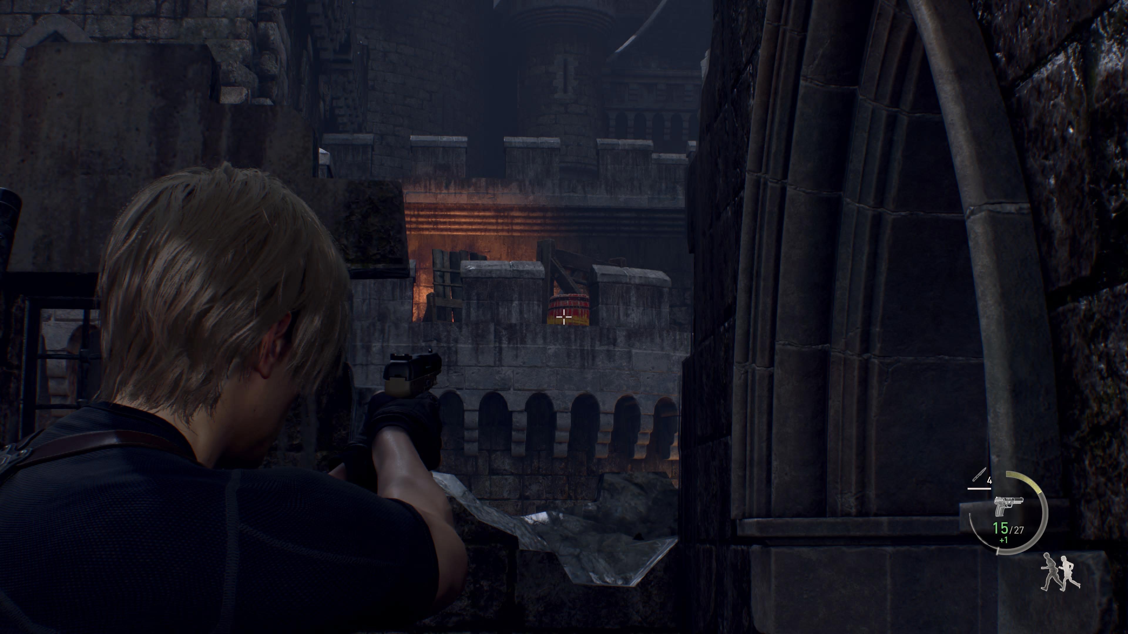How to destroy the catapults at the castle Resident Evil 4 remake