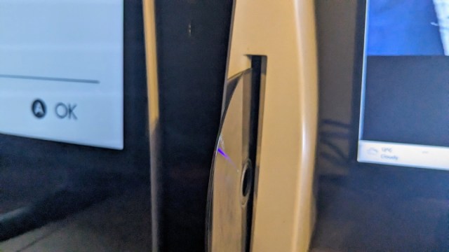 How to eject a disc from PS5