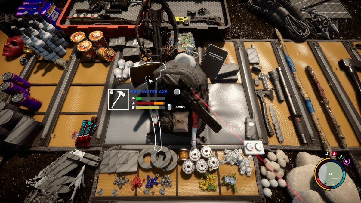 How to unequip weapons in Sons of the Forest