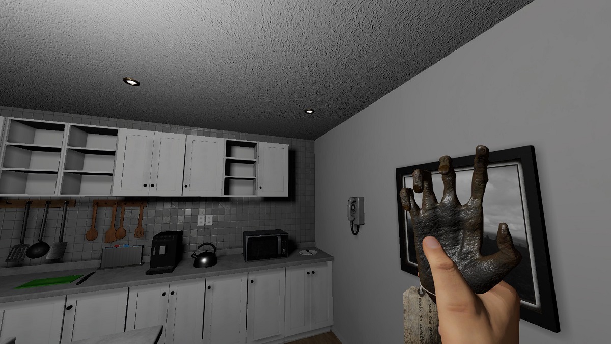 How to use the Monkey Paw in Phasmophobia